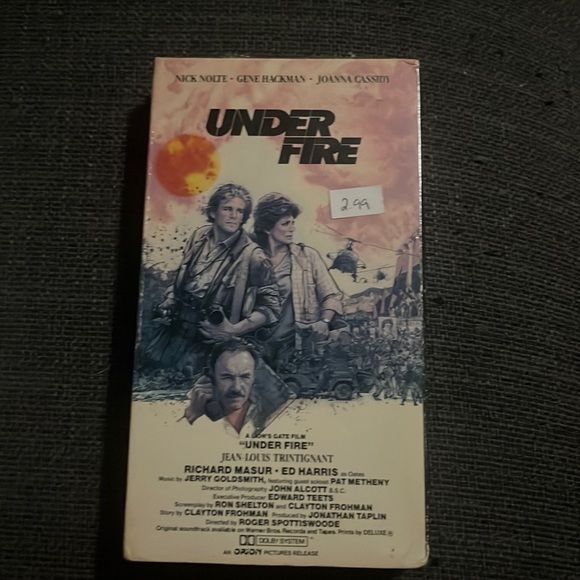 Columbia TriStar | Media | New Under Fire Vhs 993 Sealed Nick Nolte ...